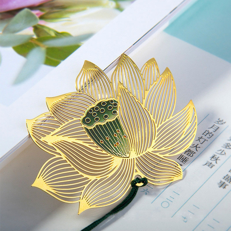 Tassel and Pendant Metallic Lotus Bookmark Sets in Dark Green ...